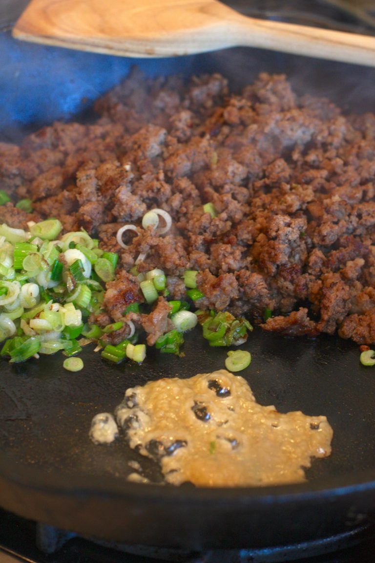 Sugar Pie Farmhouse » Blog Archive » Aunt Ruthie’s Hillbilly Spaghetti Pie