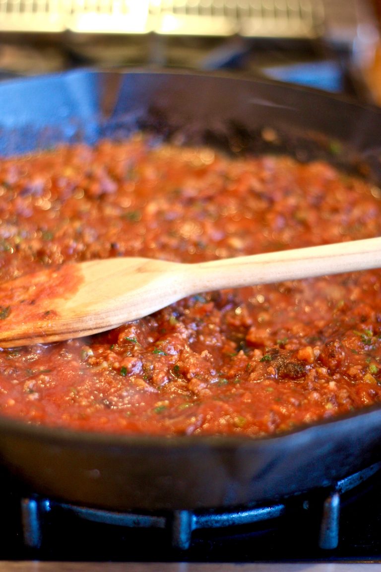 Sugar Pie Farmhouse » Blog Archive » Aunt Ruthie’s Hillbilly Spaghetti Pie