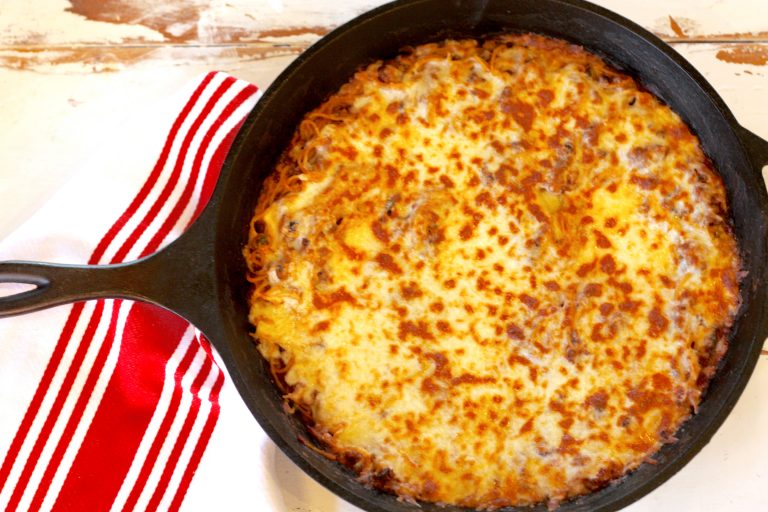 Sugar Pie Farmhouse » Blog Archive » Aunt Ruthie’s Hillbilly Spaghetti Pie